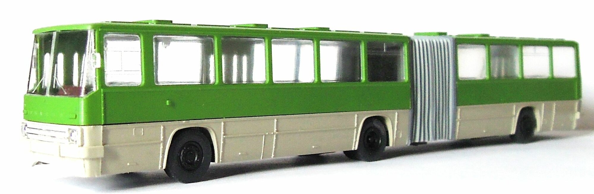 14130501-2 SES Модель автомобиля Икарус 260 H0 1/87