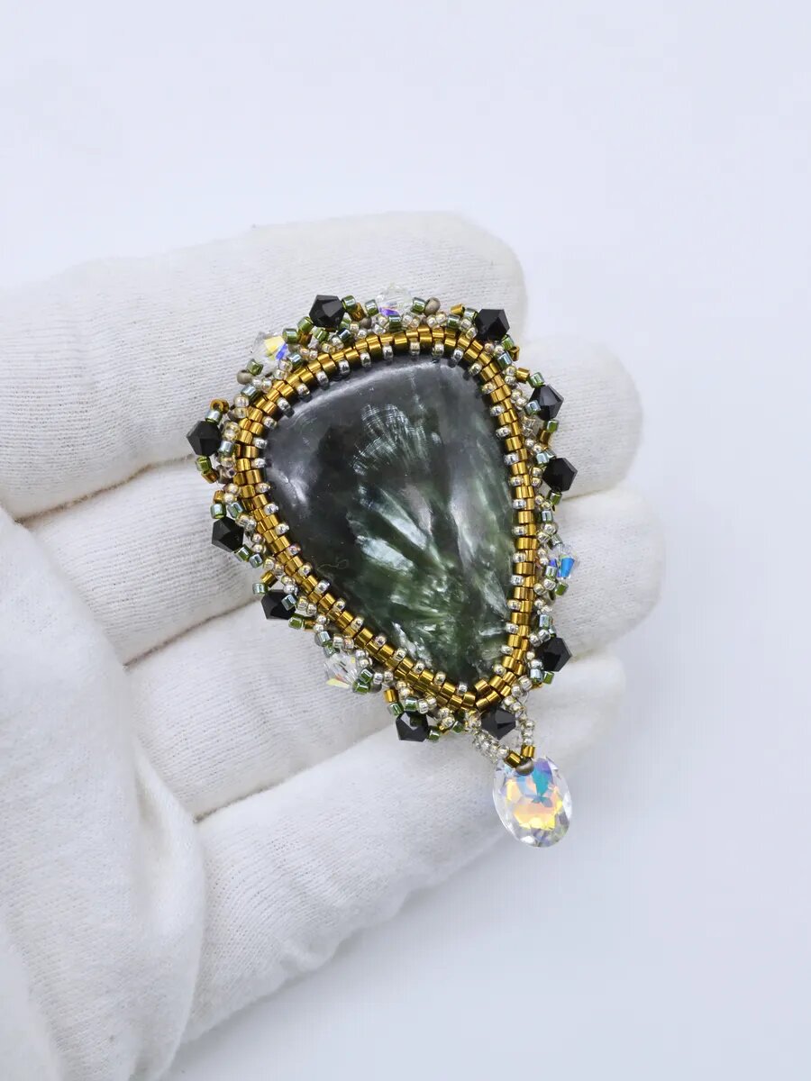 Брошь, кристаллы Swarovski, кристалл