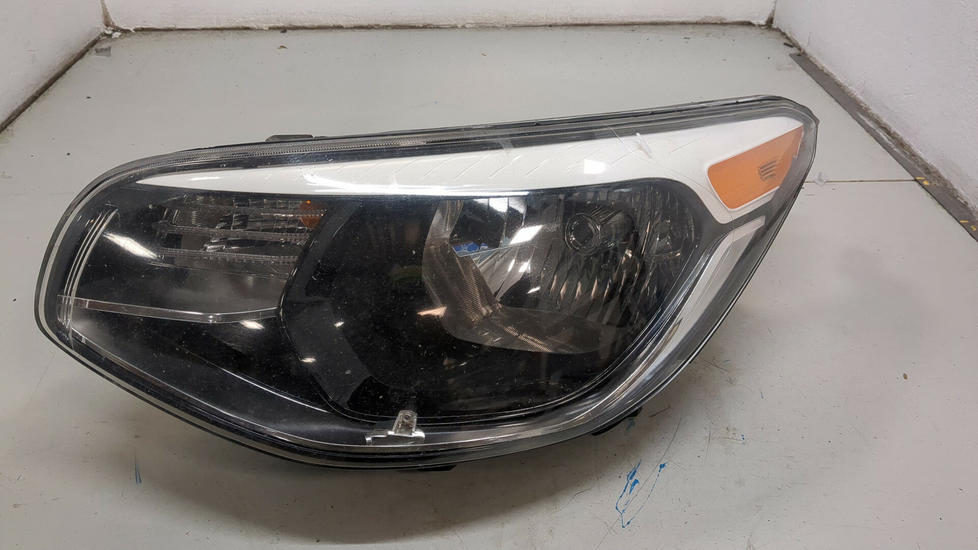 Фара (передняя) левая КИА Soul Б/У