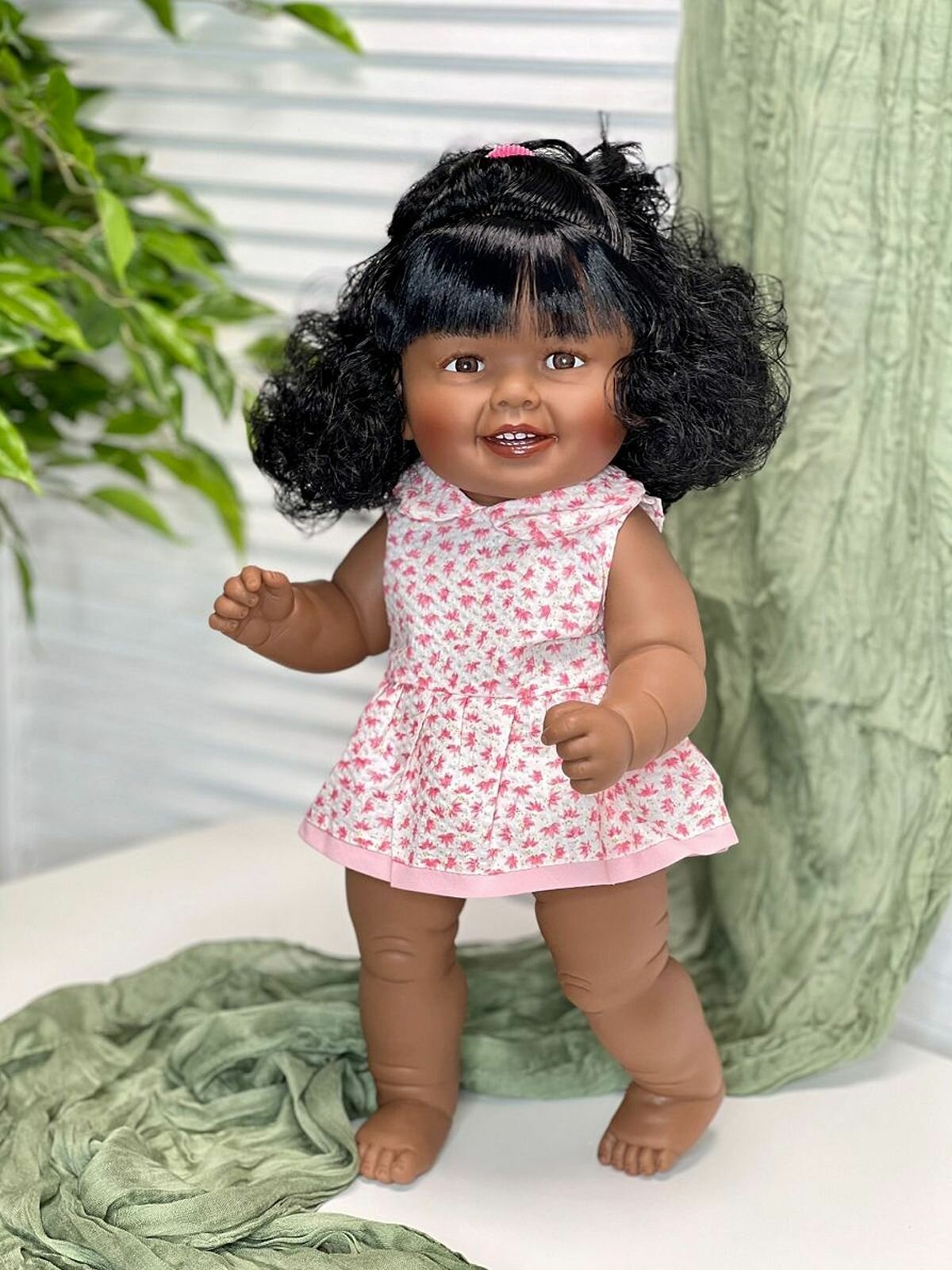 Кукла Manolo Dolls виниловая Diana 47 см