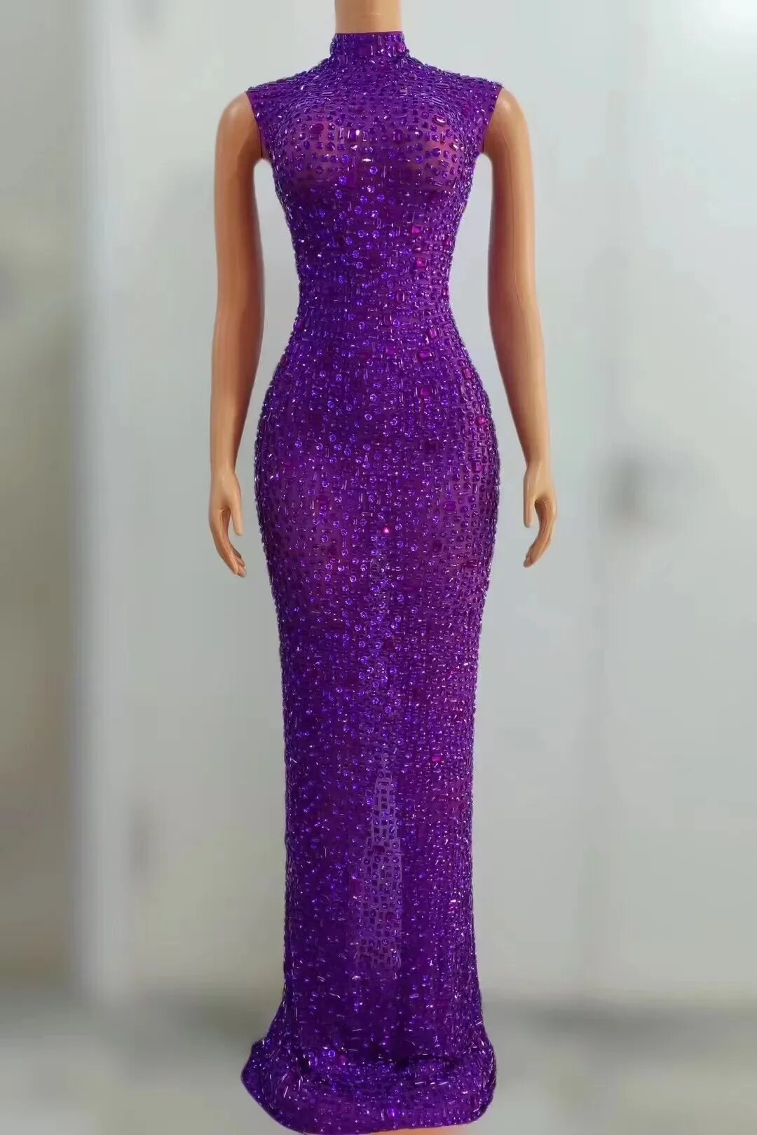 Фиолетовое платье для кукол Barbie, размер L