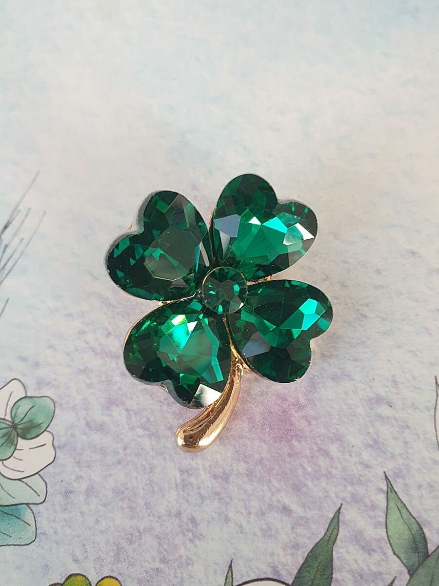 Брошь, стекло, стразы