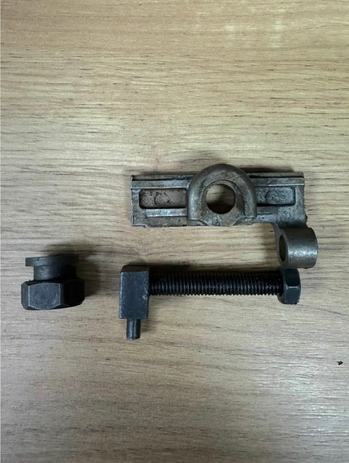 Натяжитель цепи для бензопилы Урал, Дружба старого образца