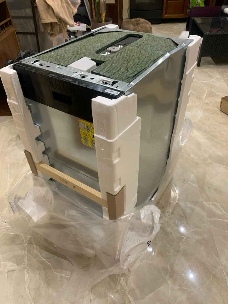 Встраиваемая посудомоечная машина Electrolux EEM63310L ширина 45 см, узкая