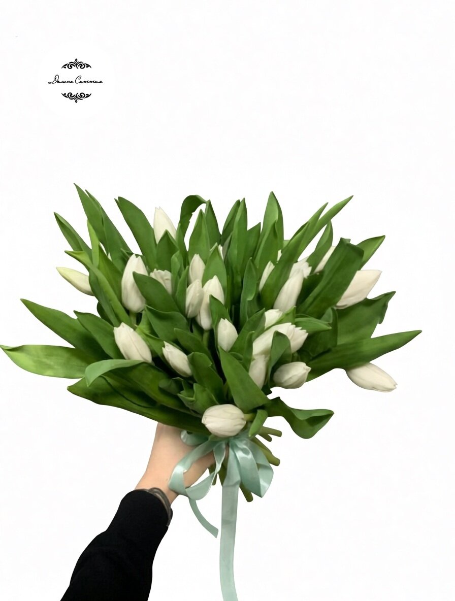 Монобукет из белых тюльпанов "Танец белых крыльев" от Долины Ситтим 35см, под ленту в упаковке 19 шт.