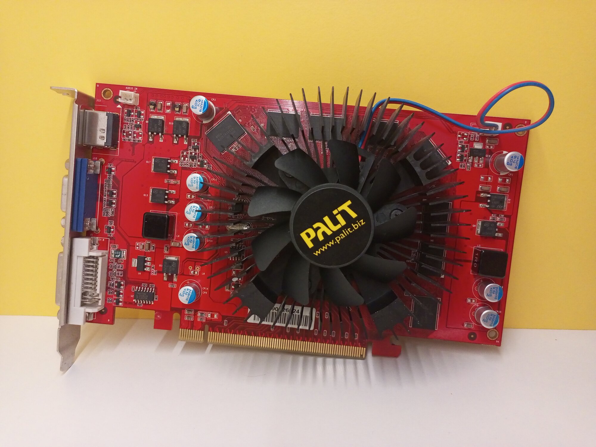 PCI-E Nvidia 9600GT 512Mb/GDDR3/256Bit Dx10, HDMI, VGA, DVI