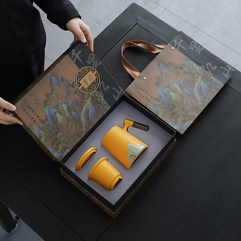 Набор для бизнеса компании: подарок, блокнот "Тысяча миль рек и гор", офисная керамическая чашка для чая, сувенир для клиентов