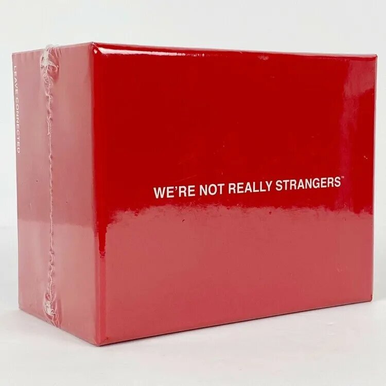 Веселая карточная настольная игра интерактивное общение We're Not Really Strangers