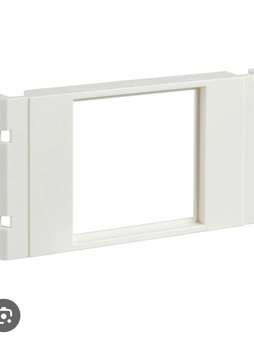 Schneider Electric Prisma Plus G Плата монтажная с вырезами для измерительных устройств, 72х72мм