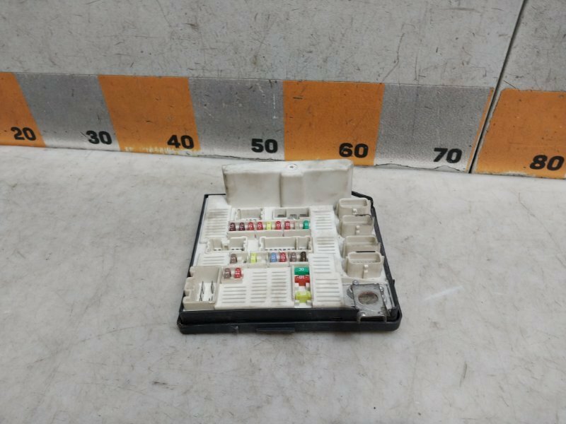 Б/У Блок предохранителей Renault Kangoo 2 486388 RENAULT арт. 8201044235