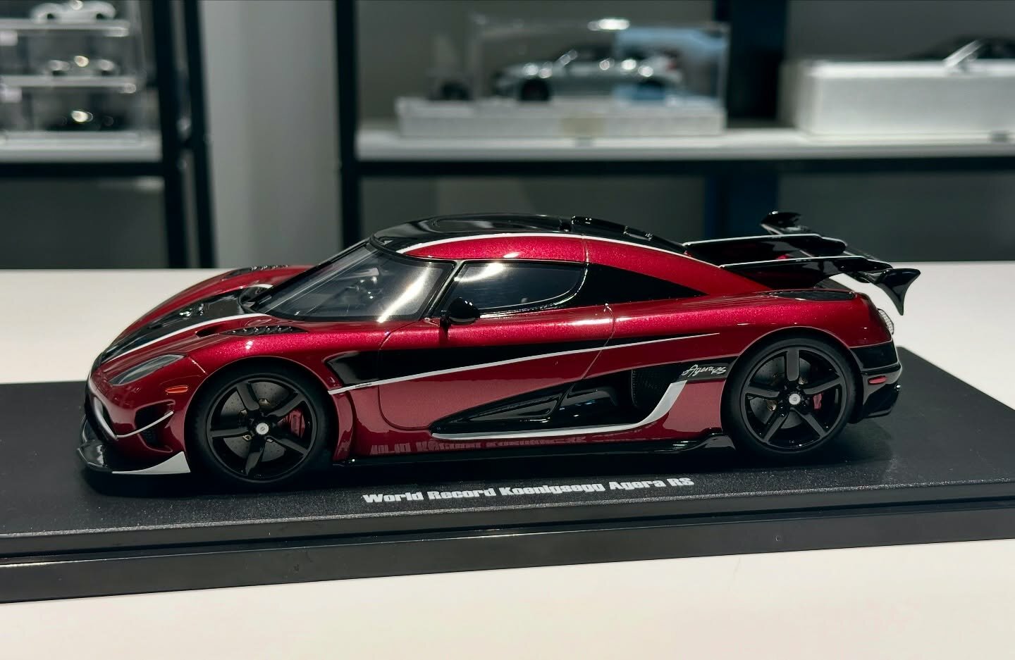 GT Spirit Модель автомобиля Koenigsegg Agera RS, масштаб 1:18, коллекционная модель (Koenigsegg Agera RS)