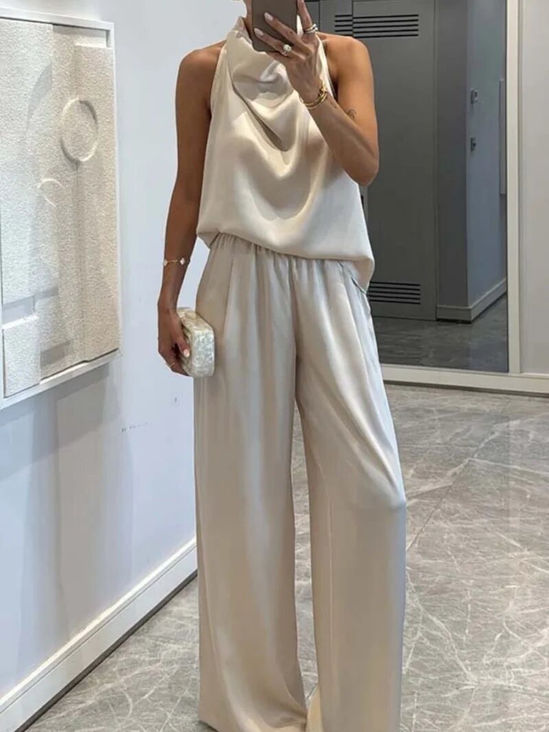 Комплект одежды