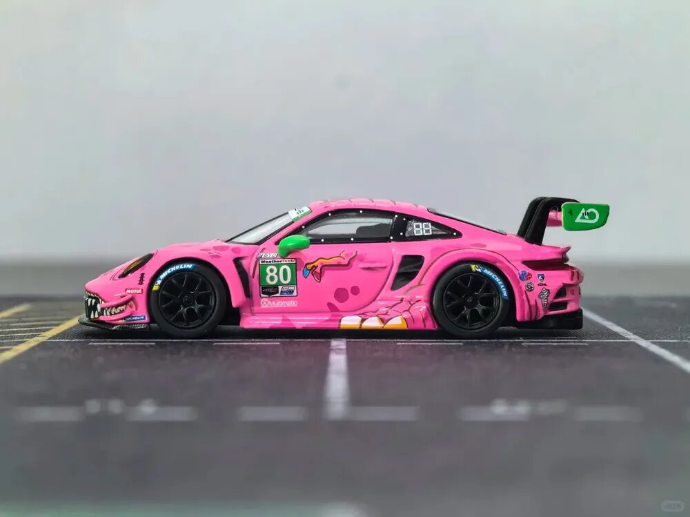 Игрушечная машинка Porsche 911 GT3 RS Pink гоночная, масштаб, металл/пластик — фото 1