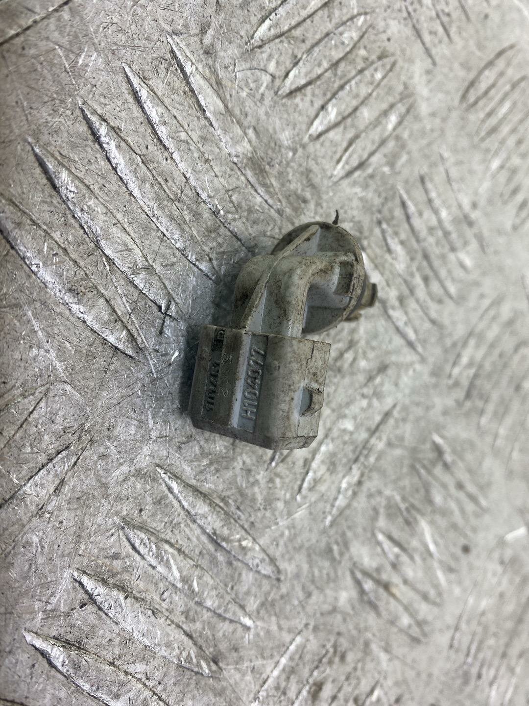 Датчик температуры во впускном коллекторе Renault Megane рест. (1999 - 2003) 101451B