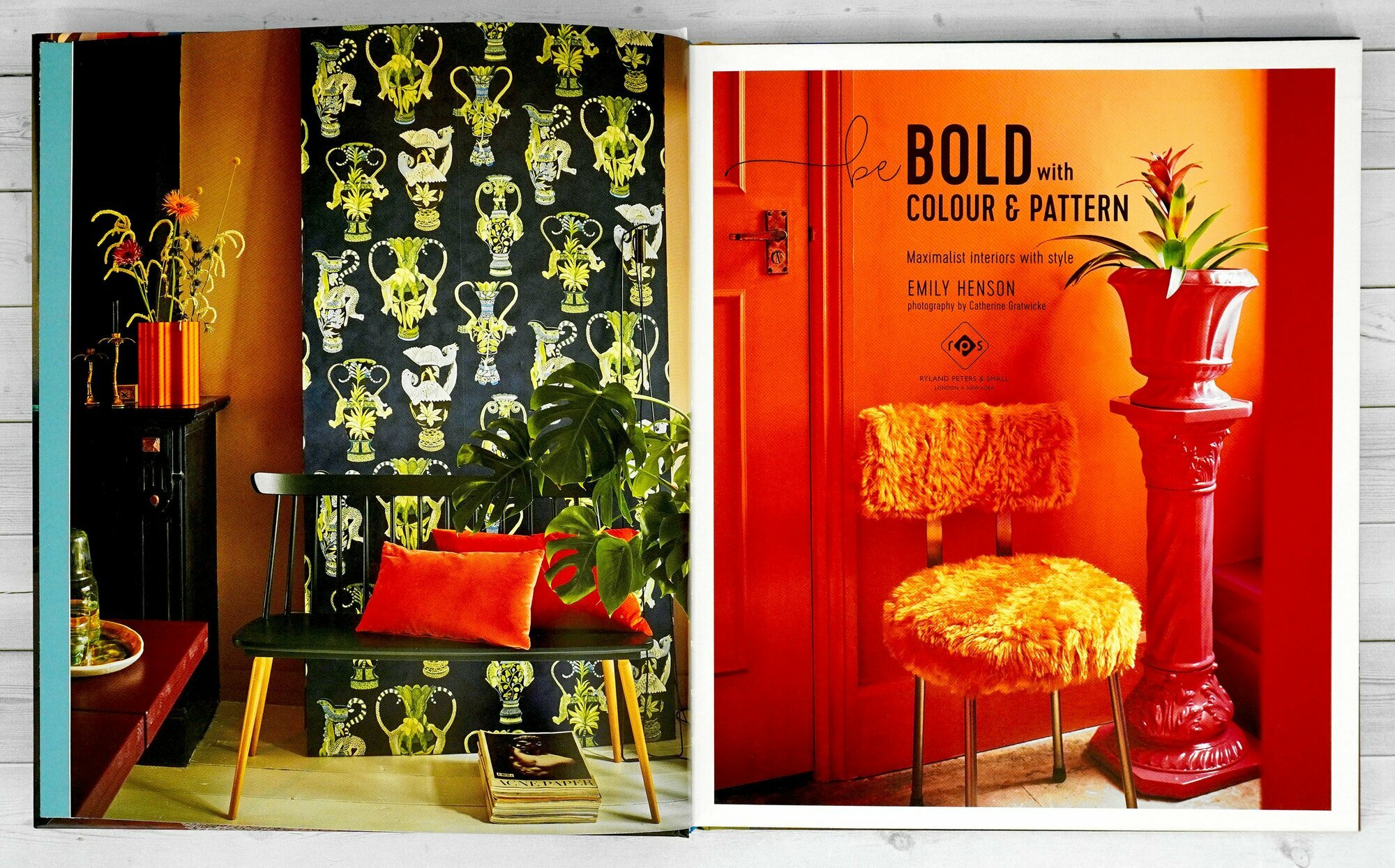 Be Bold with Colour and Pattern /Руководство по созданию ярких интерьеров. Цветовые палитры, принты, текстуры. — фото 1