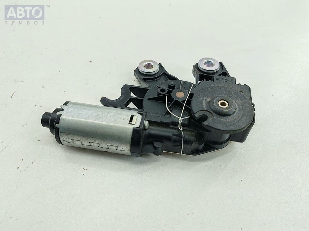 Двигатель стеклоочистителя заднего (моторчик дворников) Volkswagen Touareg