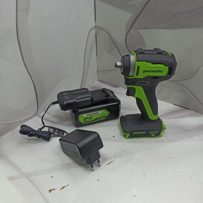 Гайковерт Greenworks GD24IW200