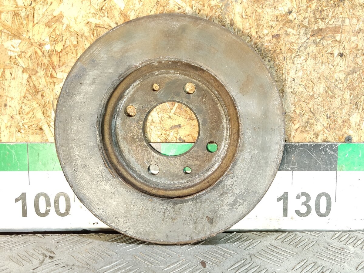 Диск тормозной передний MITSUBISHI Space Star 1998-2004 MR205585