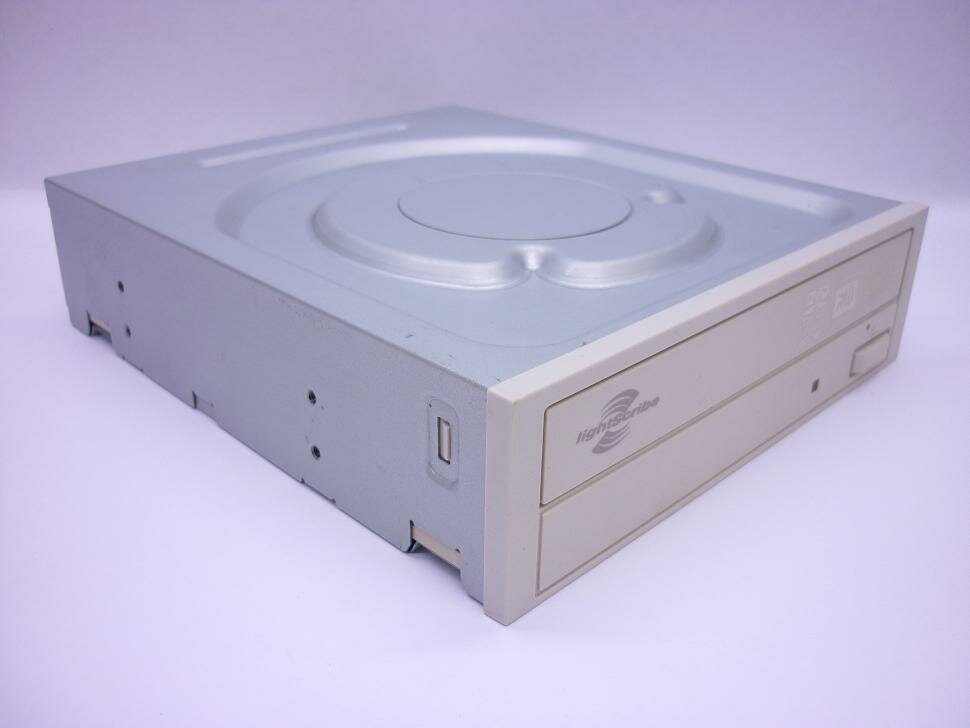 DVD±R/RW привод Optiarc AD-7241S