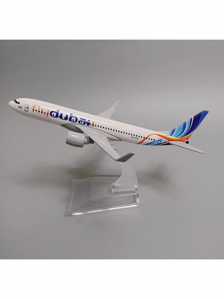 Металлическая модель самолета Boeing 737 Air Fly Dubai