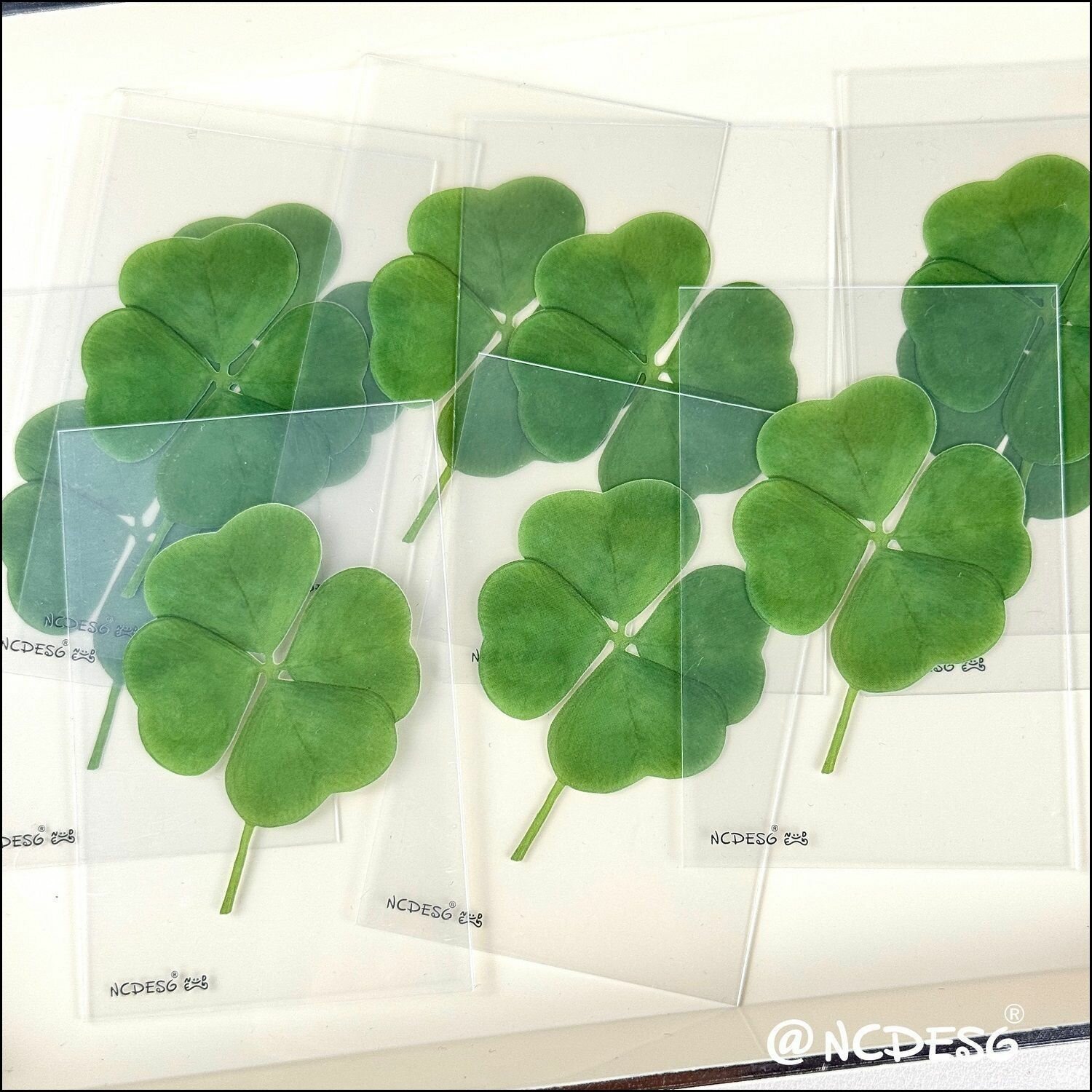 Эксклюзивный амулет с четырехлистным клевером для привлечения удачи