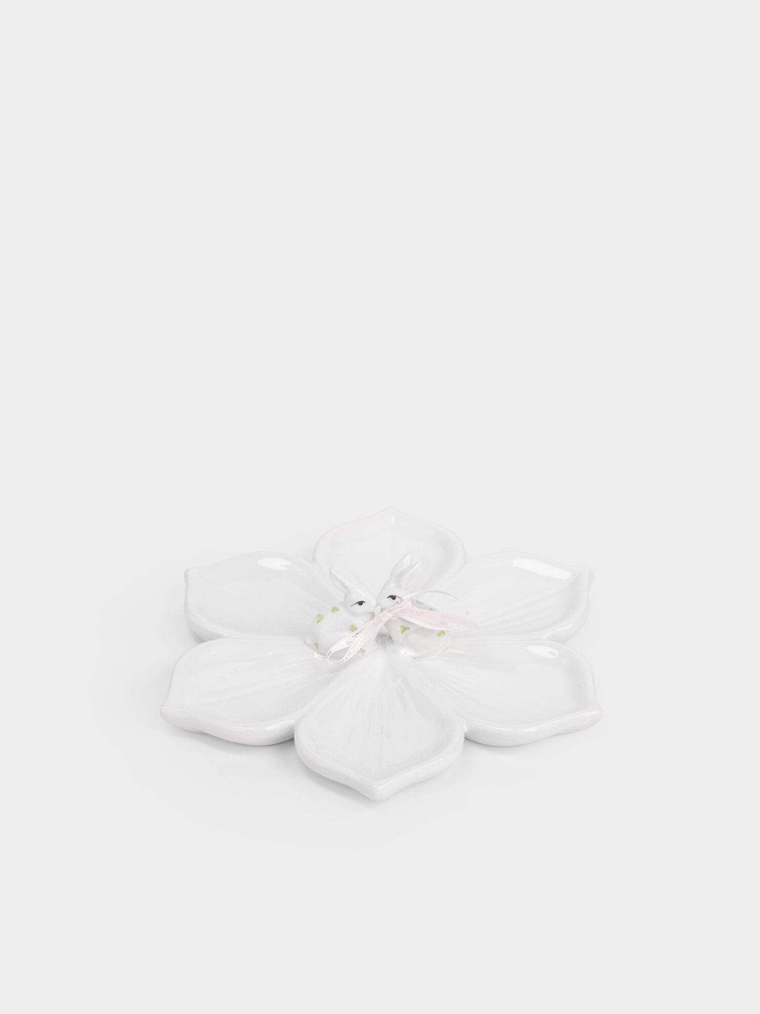 Блюдо, 23 см, керамика D, молочное, Кролики на цветке, Rabbit bloome, Kuchenland