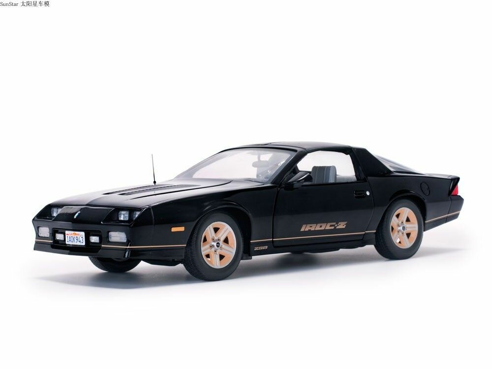Sunutar Sunstar 1/18 Масштабная модель автомобиля из литого под давлением металла 1985 Chevrolet Camaro Z28 в черном цвете 1952