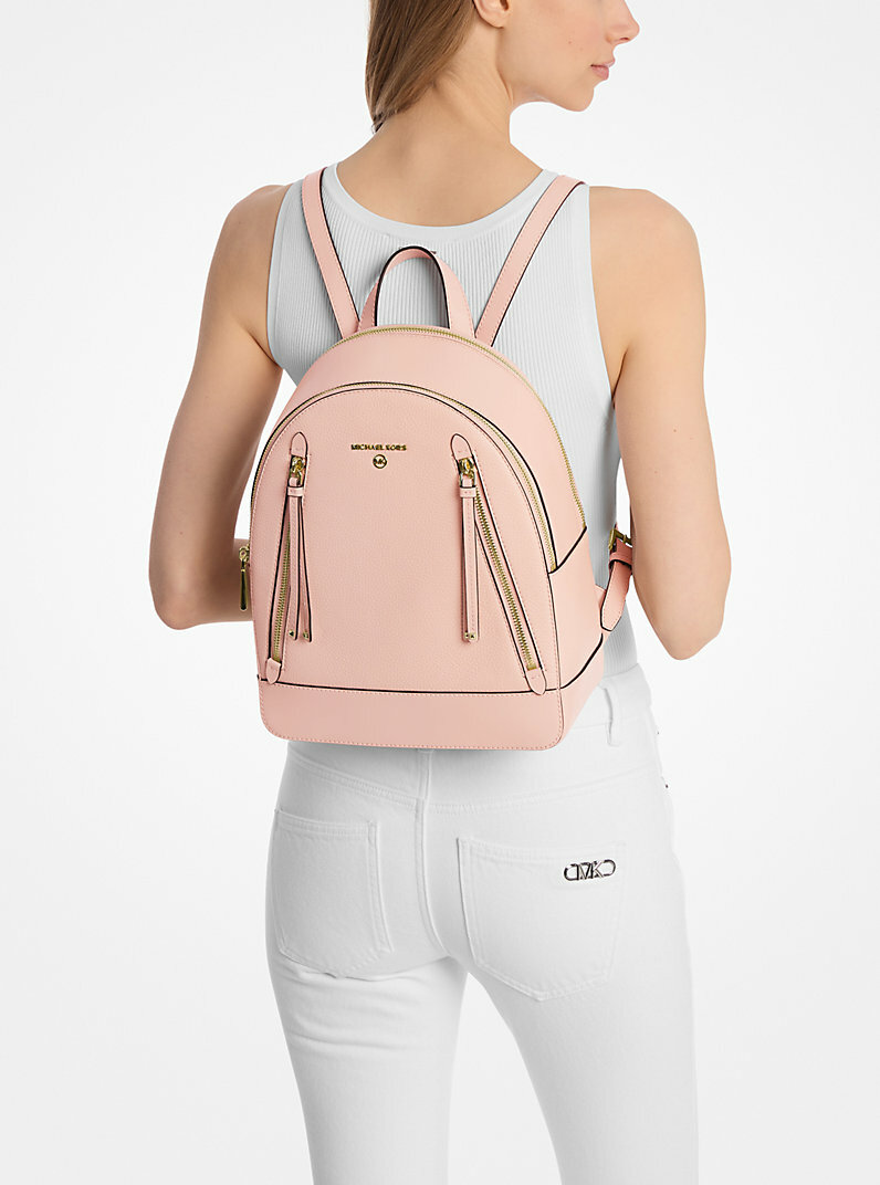 Сумка-рюкзак Brooklyn Medium Pebbled Leather Backpack