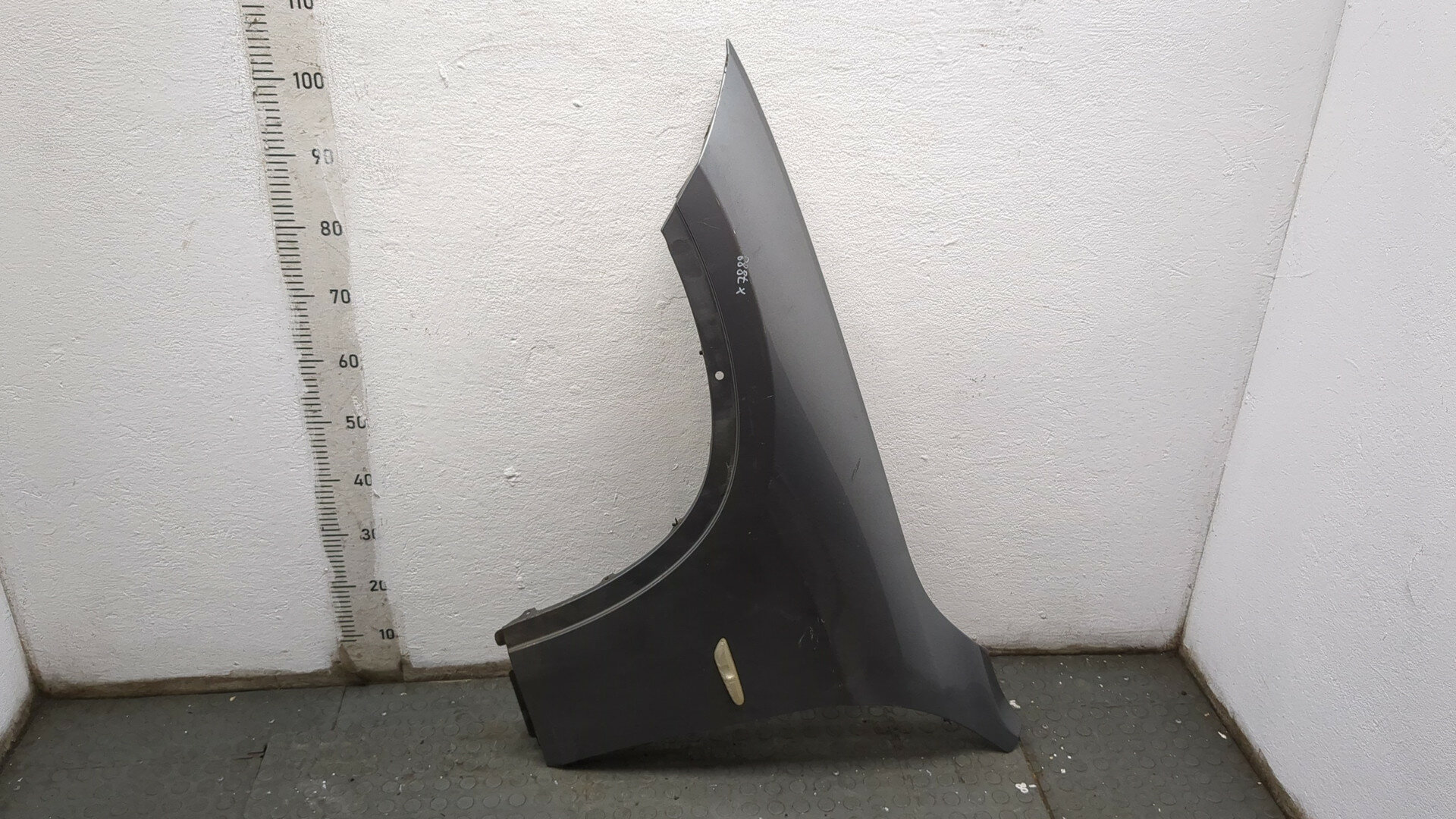 Крыло левое переднее BMW X1 (E84) Б/У