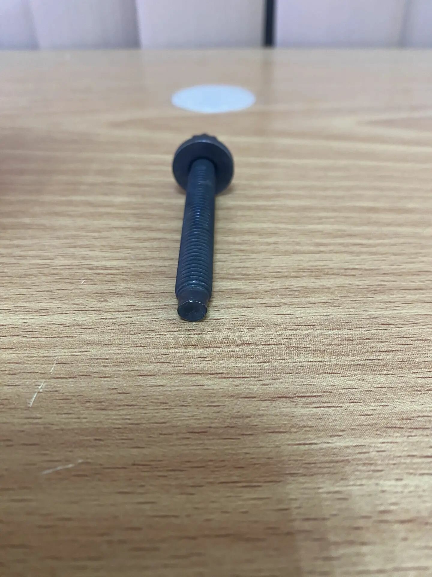 Болт вала балансирного Toyota