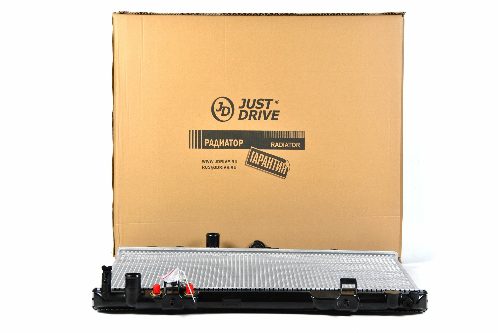 JUST DRIVE Радиатор охлаждения двигателя (авто с АКПП) для Nissan X-Trail (T30) 2.0/2.5 / 4x4;