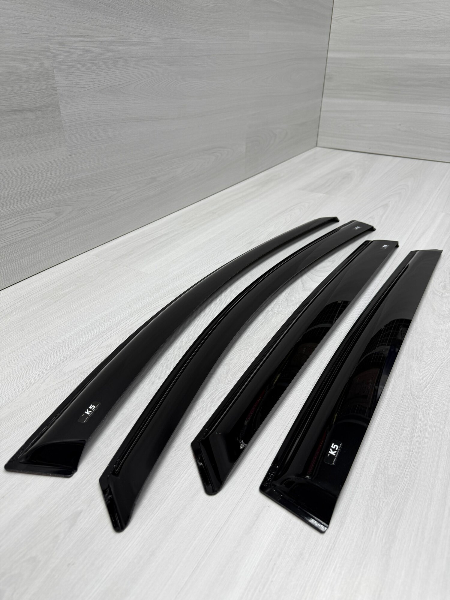 Дефлекторы (ветровики) окон на Kia K5 2020- (Киа К5)