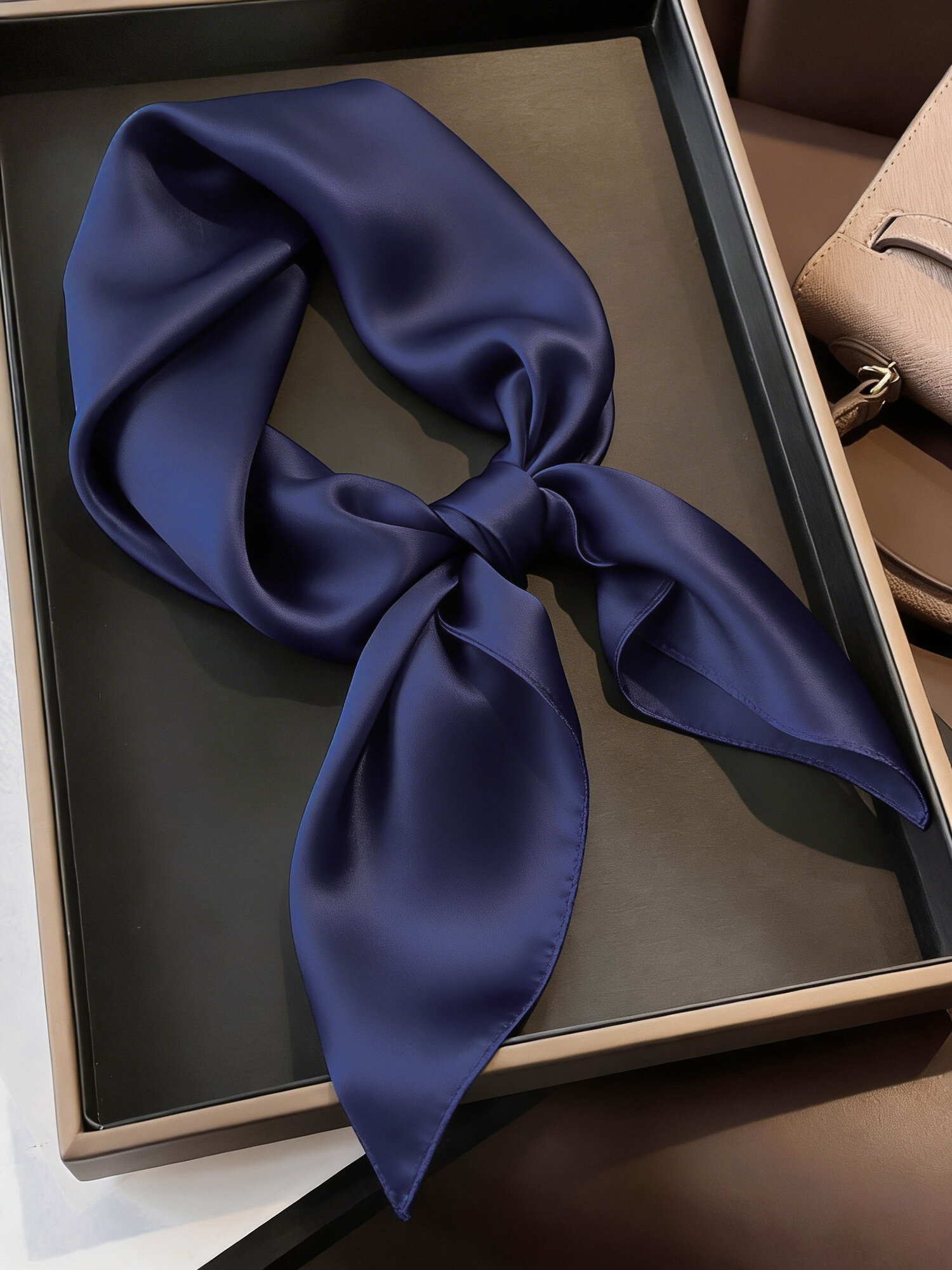 Платок шелковый для женщин