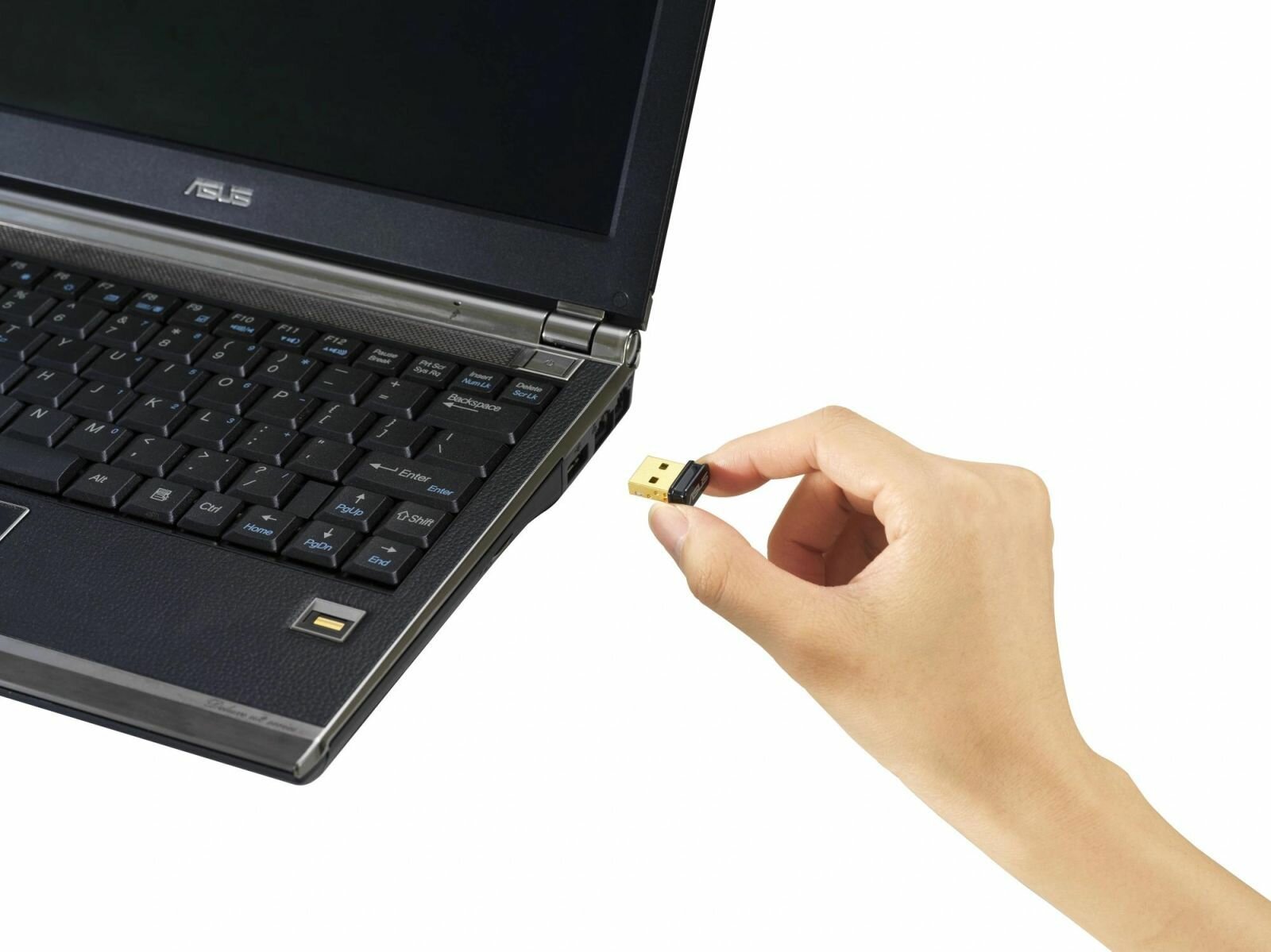 Сетевой адаптер ASUS Bluetooth, USB 2,0, корпус пластиковый (USB-BT540)