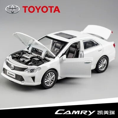Игрушечная машина Toyota Camry 1:32, белый металл