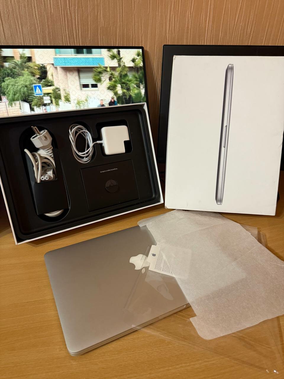 Ноутбук Apple MacBook Pro 13 Retina A1502 2015, процессор Intel Core i5, ОЗУ 8 ГБ, SSD 128 ГБ