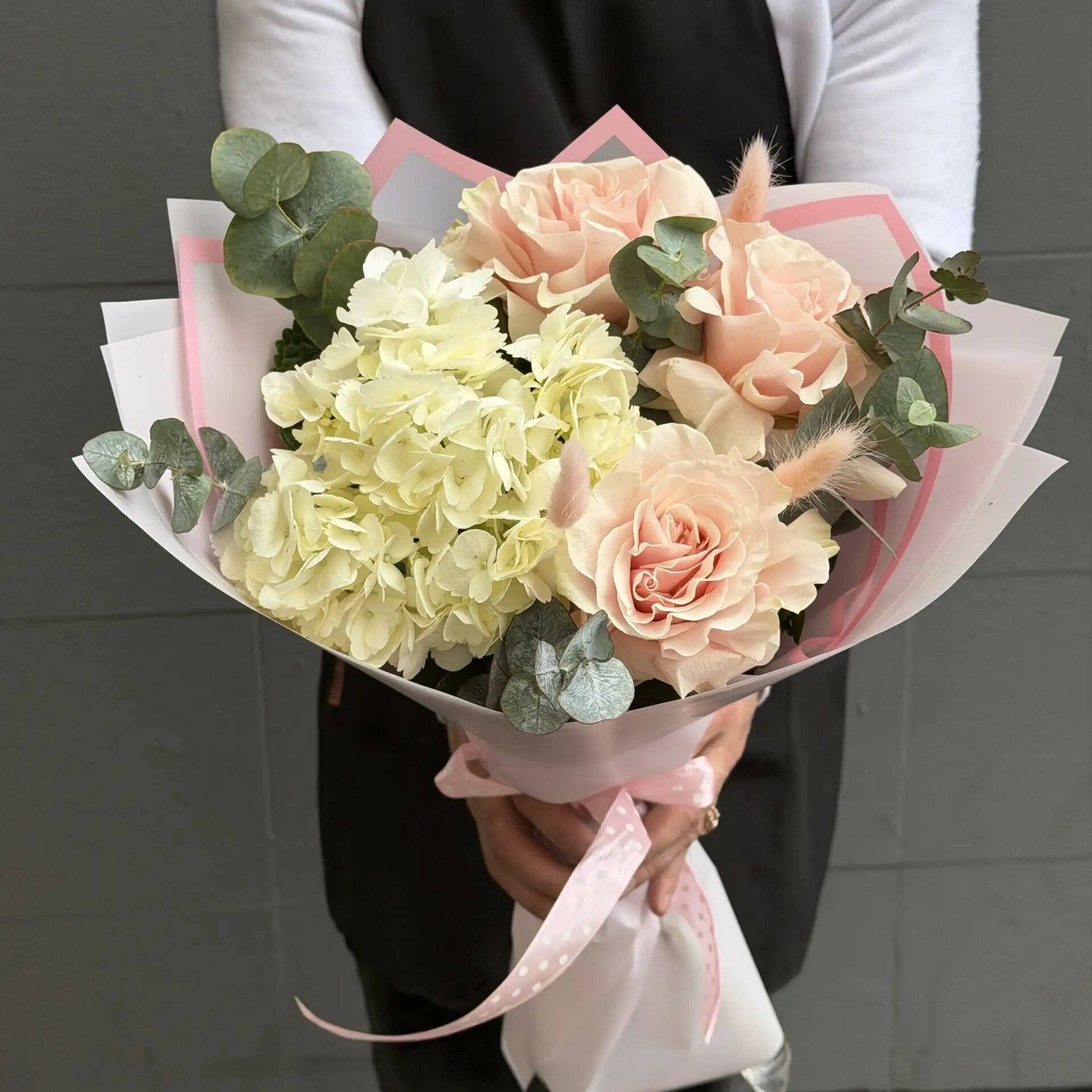 Букет Rybe-Flowers "Авторский", гортензии и розы, авторская сборка