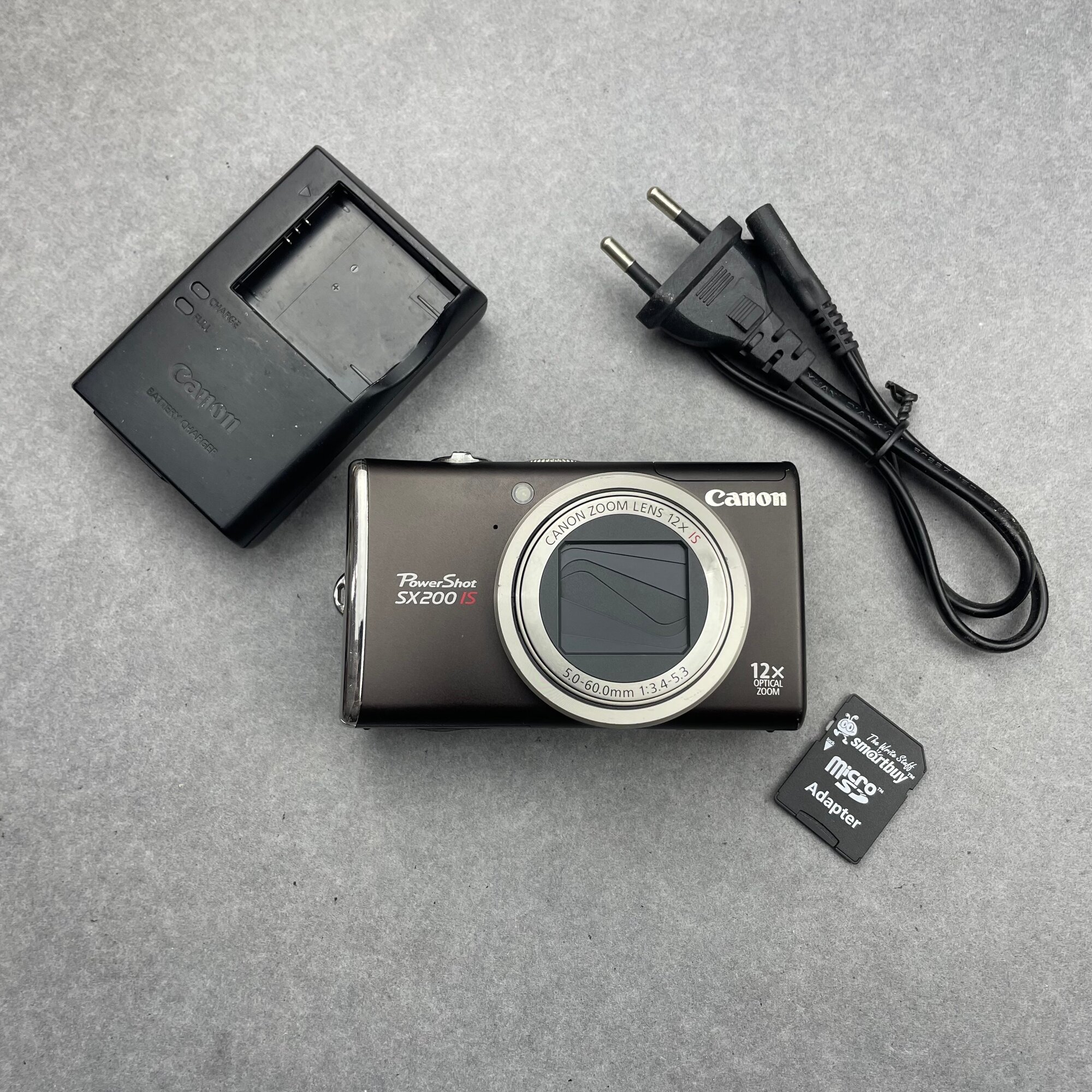 Цифровой компактный фотоаппарат Canon PowerShot SX200 IS, черный