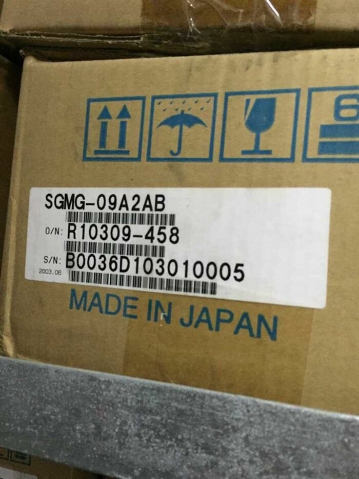 Модуль YASKAWA SGMG-09A2AB AC SERVO MOTOR SGMG09A2AB