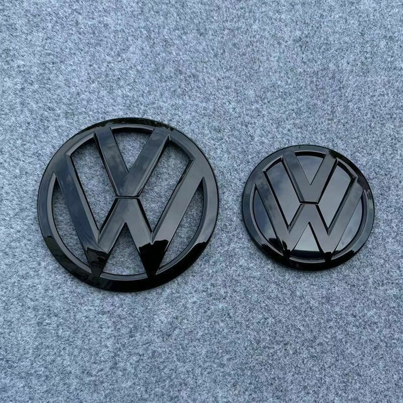 Черная глянцевая решетка радиатора Volkswagen Carville T6 и значок на заднем багажнике