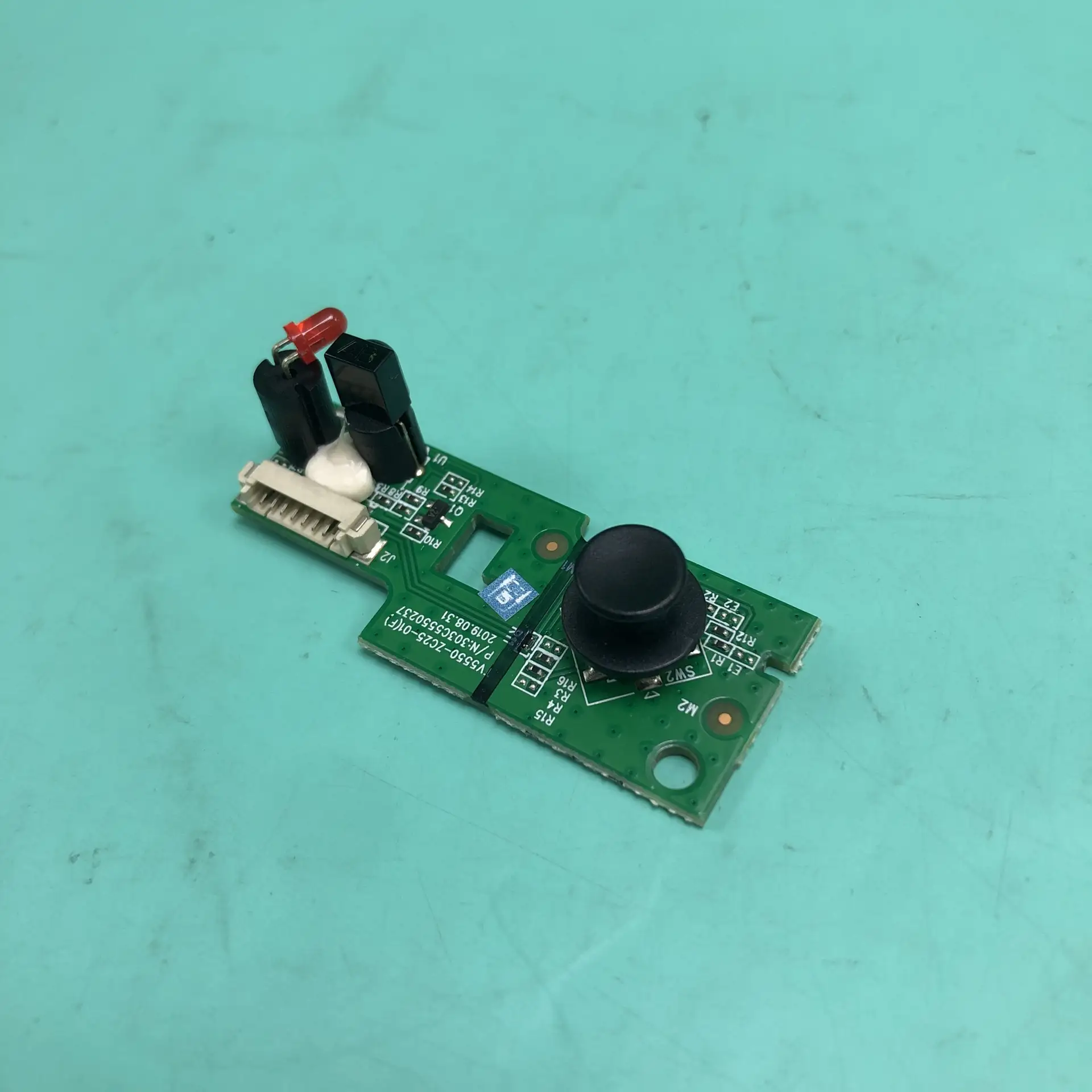 ИК датчик и кнопка TV5550-ZC25-01(F) 303C5550237 Haier 70 Smart TV HX