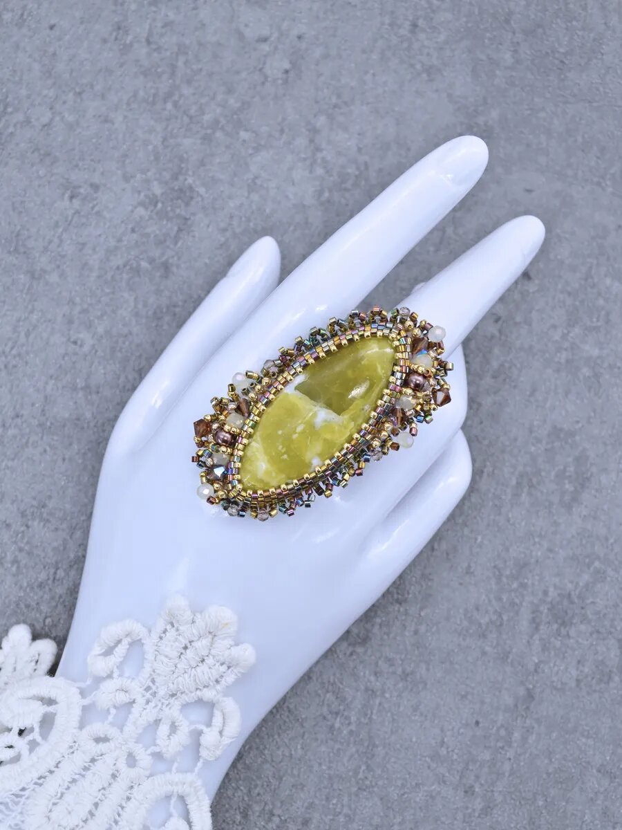 Кольцо, кристалл, бисер, кристаллы Swarovski, шпинель синтетическая