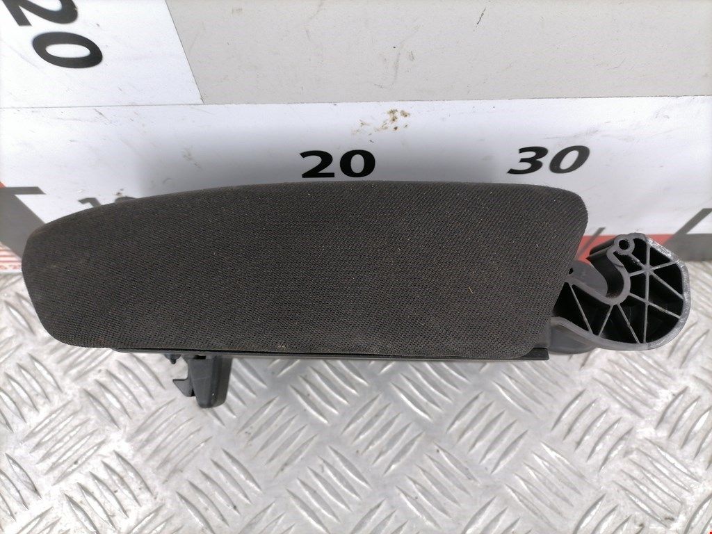 Подлокотник / 779753 13262699 13293407 для Opel Astra J (с пробегом)