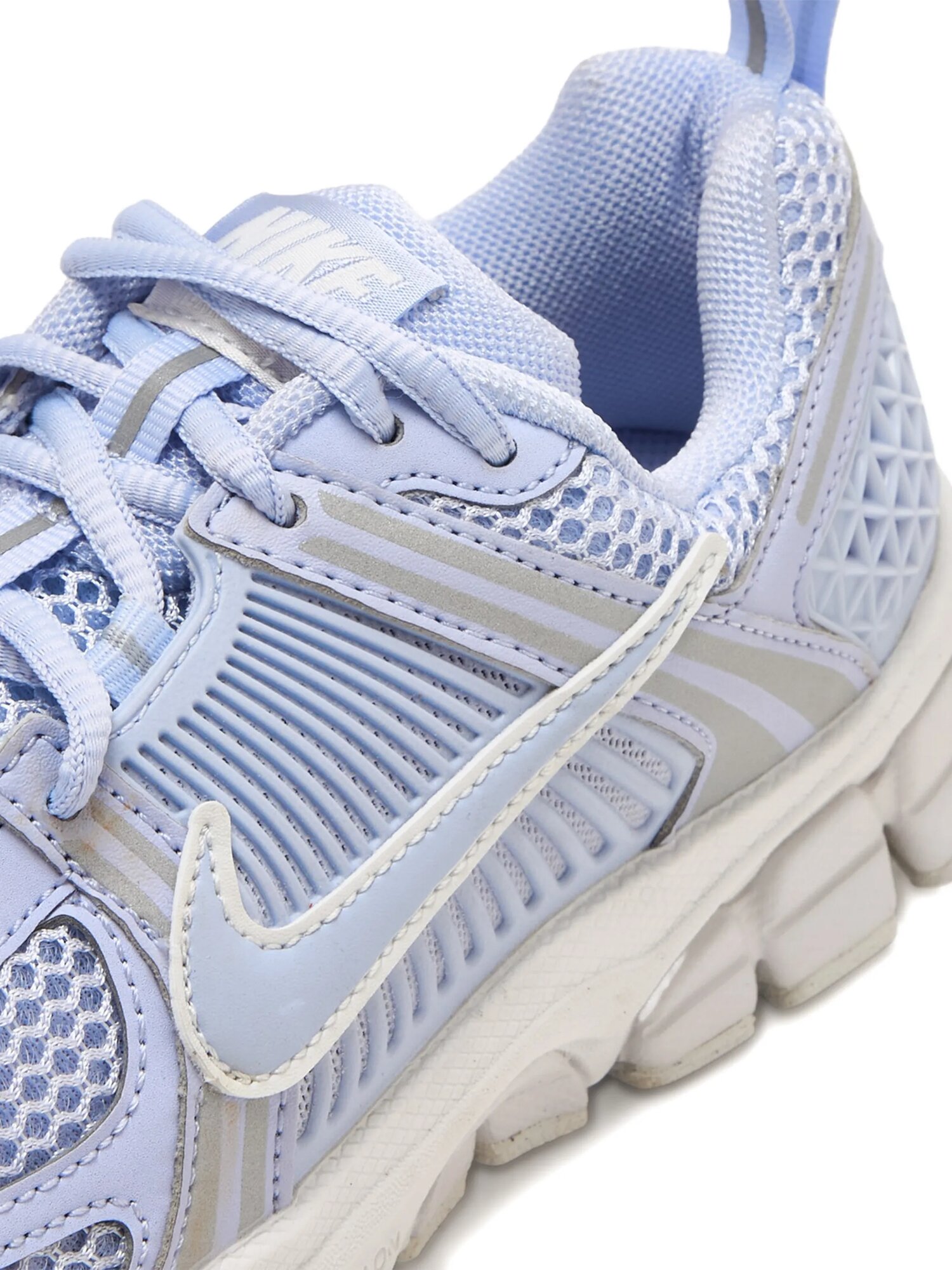 Кроссовки NIKE, размер 4.5Y US, фиолетовый — фото 1
