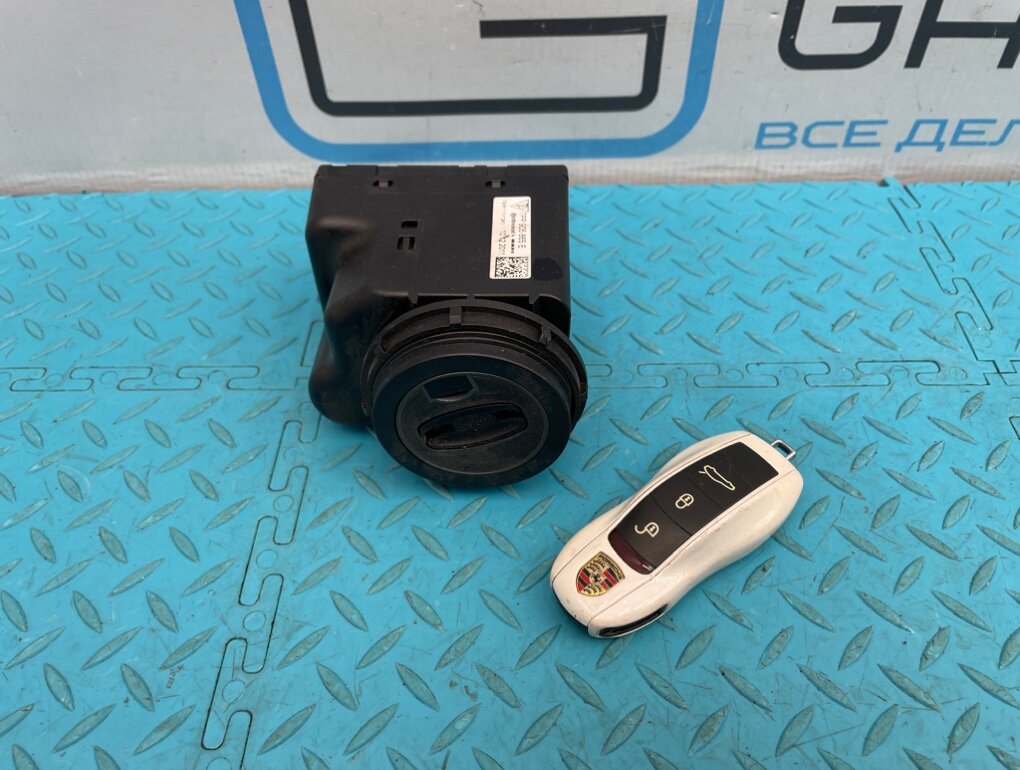Замок зажигания Porsche Panamera 2010 970 M46.20 3.6 OEM 7PP905865E
