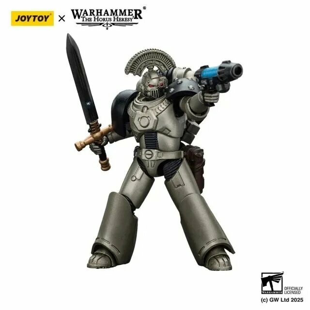 Подарочная модель JOYTOY Warhammer The Horus Heresy1:18 Iron Warriors MKVI Tactical Sergeant with Pwoer Sword and Plasma Pistol
