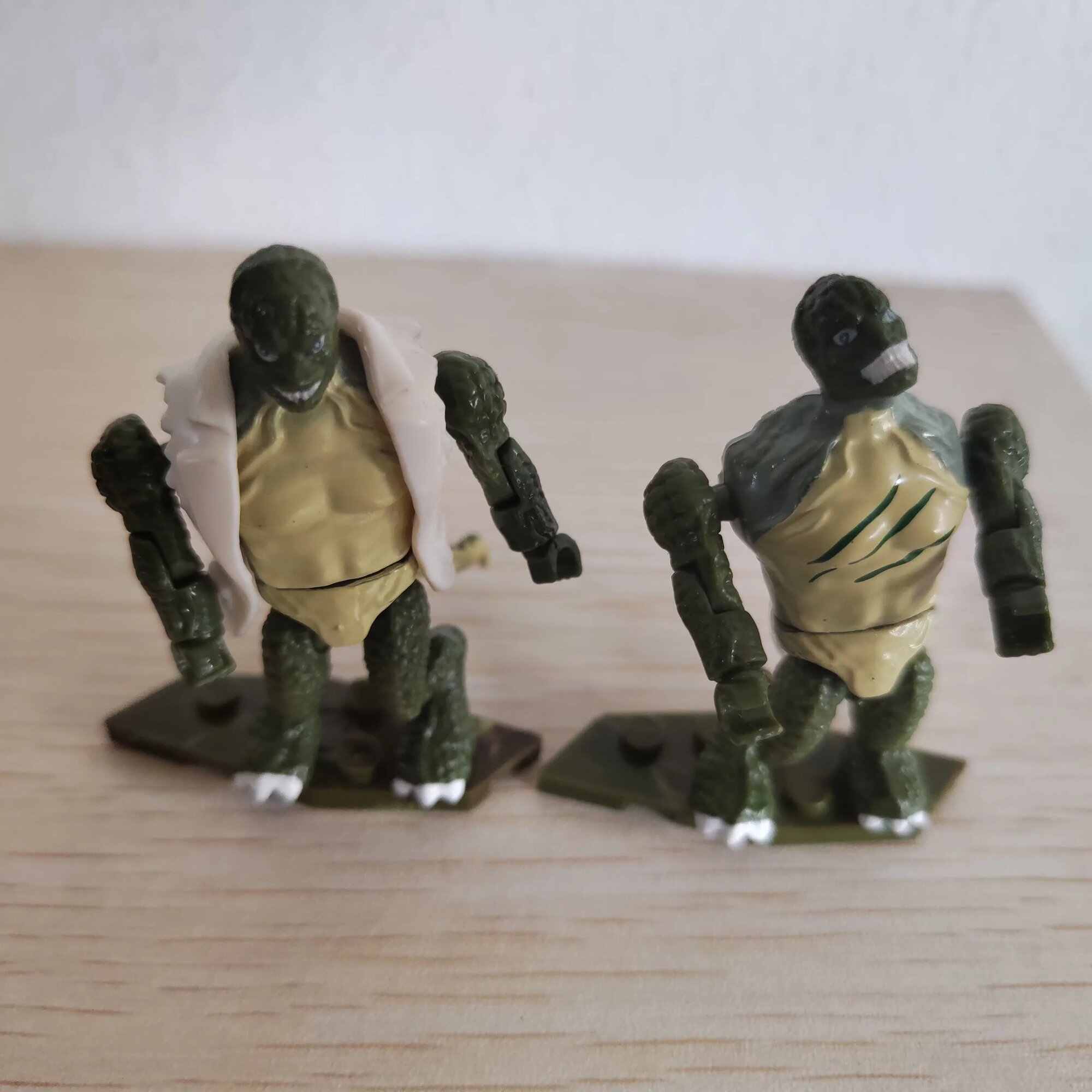 Mega Bloks TMNT 2шт. Фигурки черепашек-ниндзя