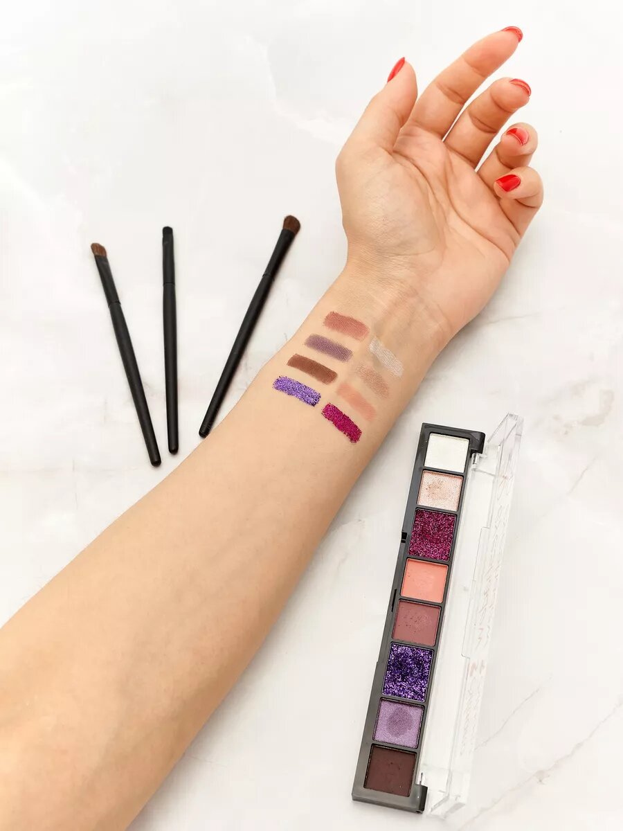 Тени для век Silvana 3D Eyeshadow №06, кремовая текстура, шиммер/матовые, 8 цветов