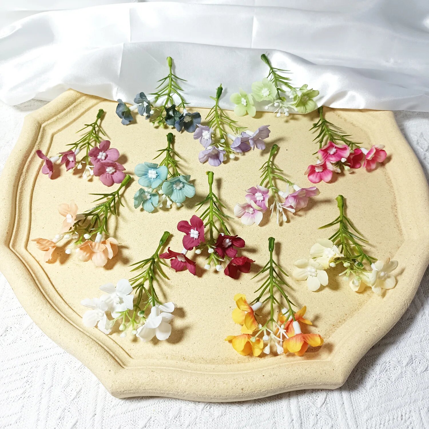 Искусственные цветы ромашки Multicolor 20pcs