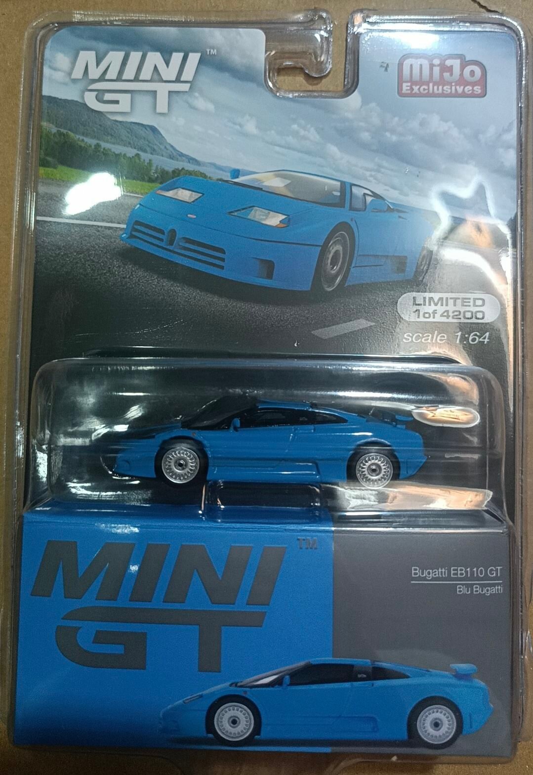 MINI GT x Majorette, литая коллекционная машинка 1:64(644-Бугатти EB110 GT)